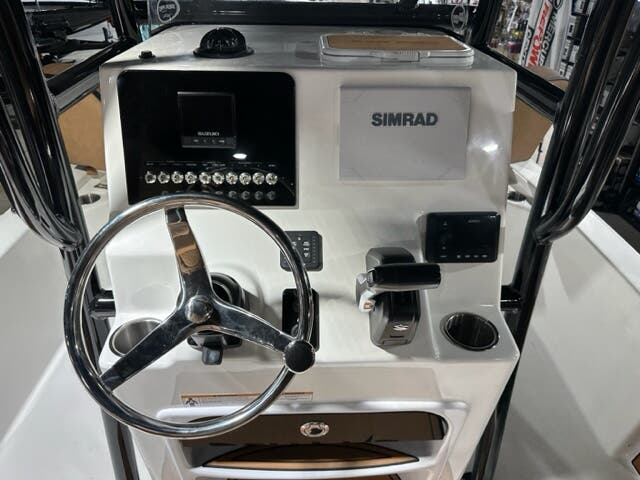 2024 Sea Pro 230 Bay