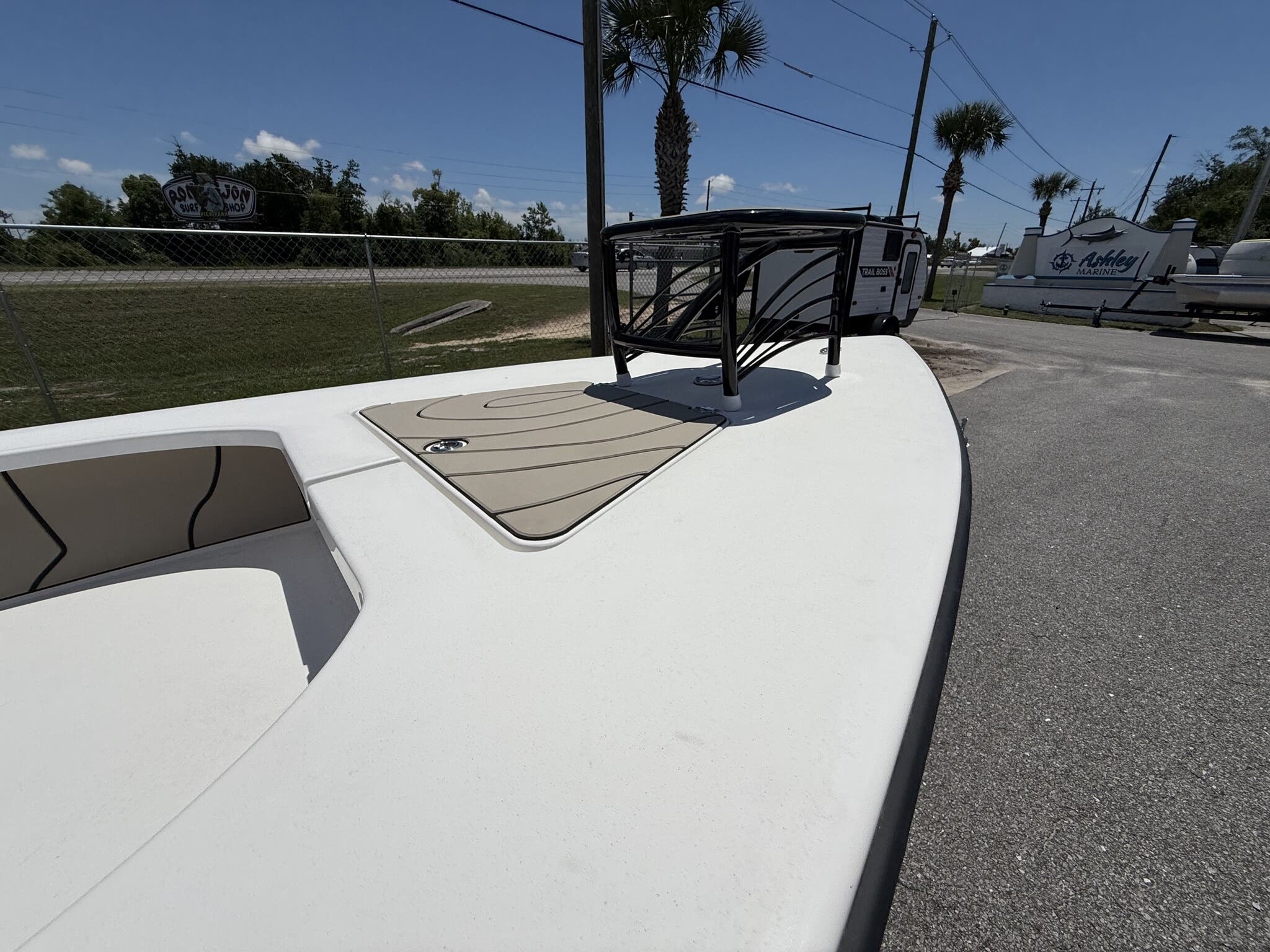 2025 Xplor Delta 18CC GUIDE SERIES