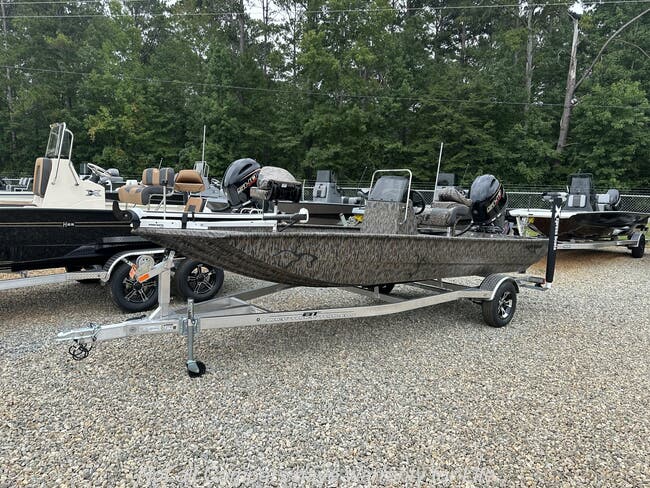 2025 Xpress Xplorer Series XP18CC