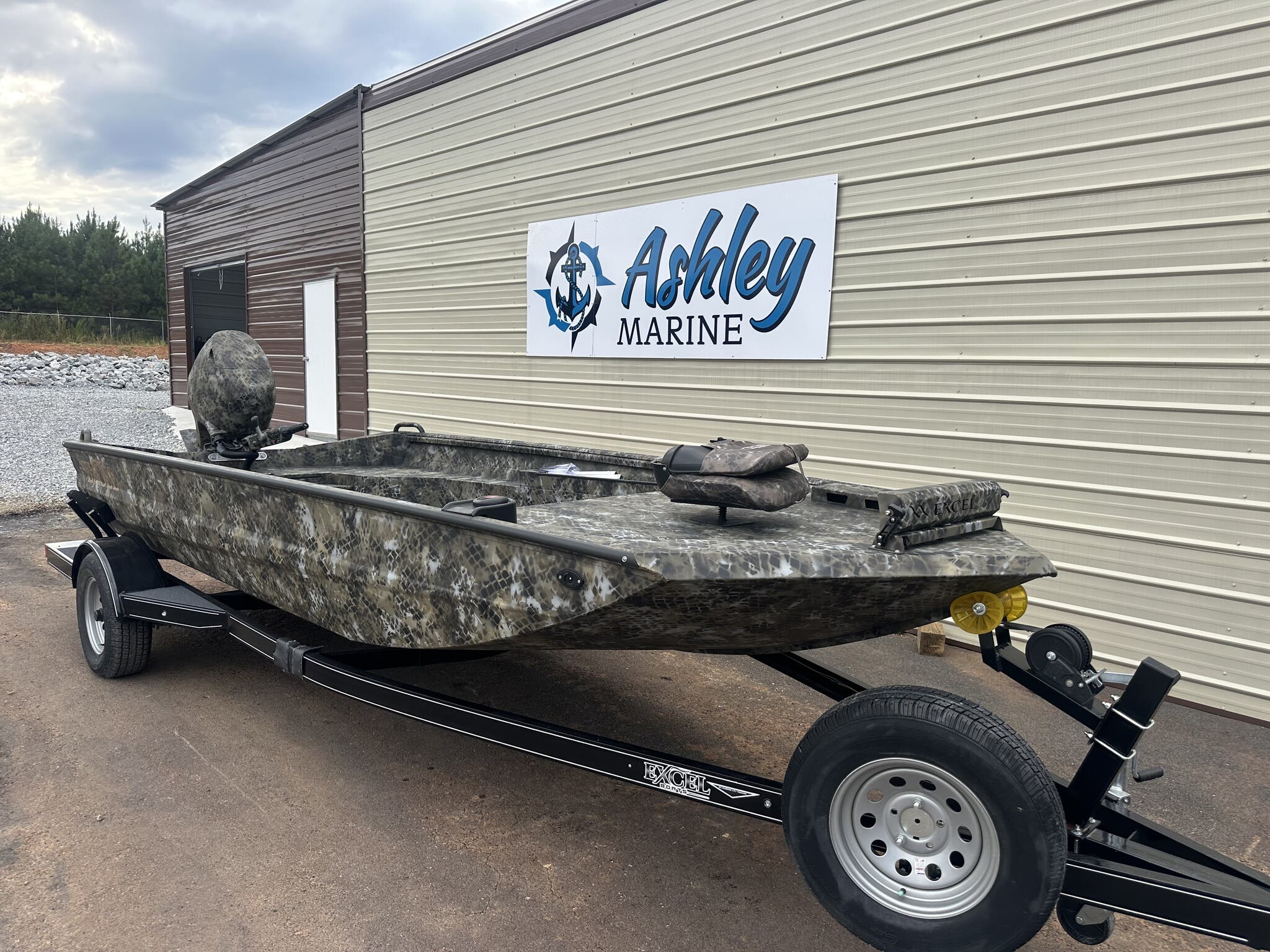 Duck Boat - 2026 Excel Switchblade 1864 | Motor & Keel