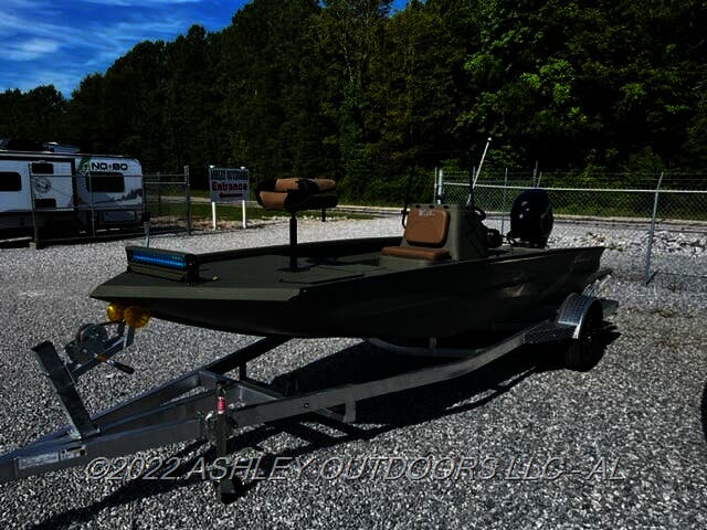 2023 Excel Stalker 1860 1860 CENTER CONSOLE