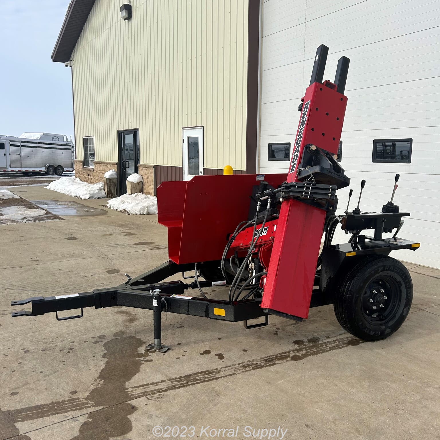 Wheatheart Renegade Post Pounder