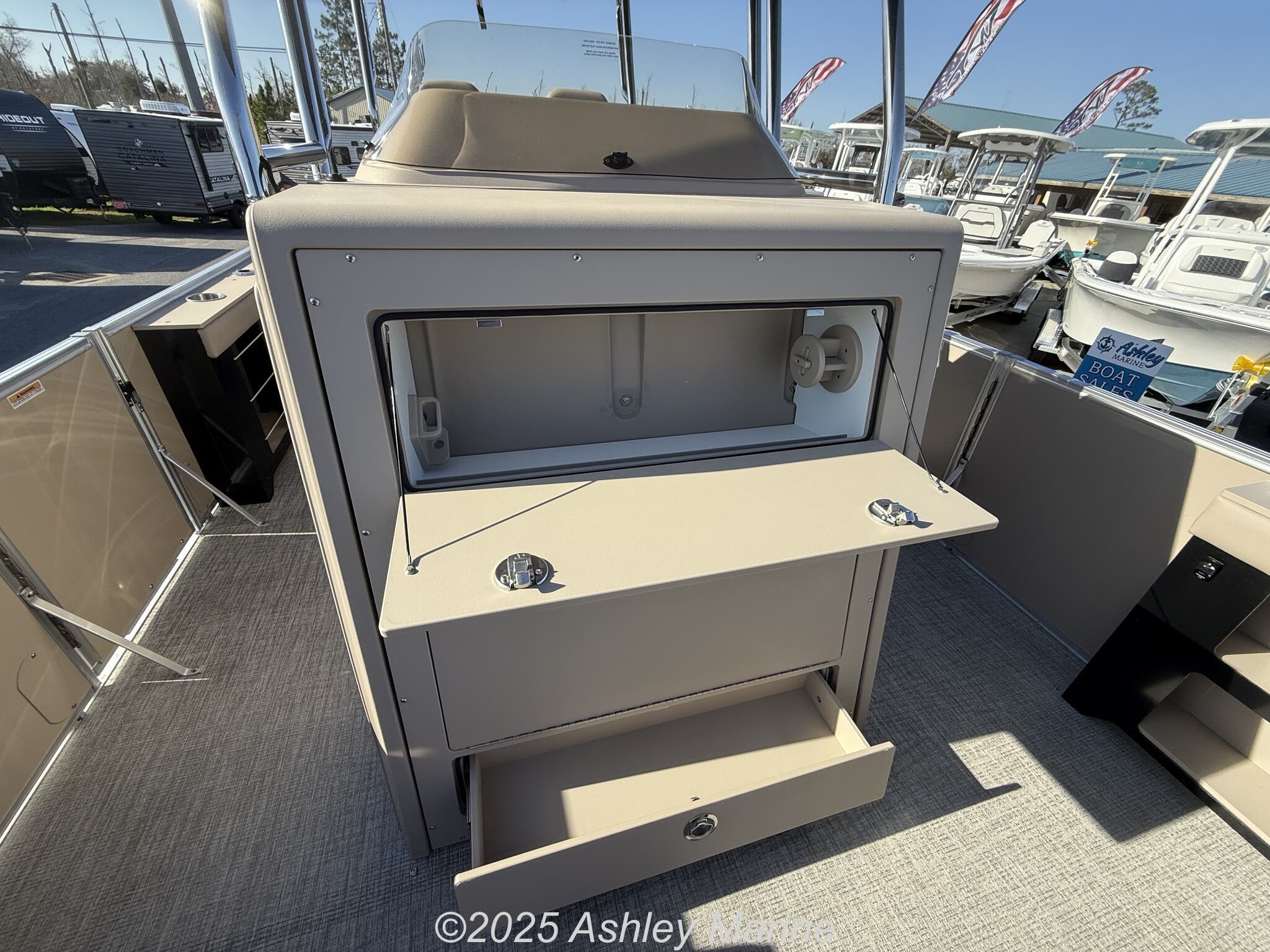 2025 Avalon GS GEO FISH 25 T TOP