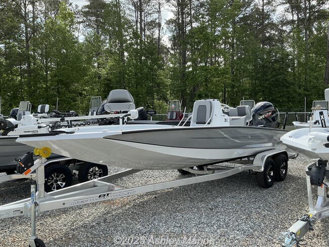 2025 Xpress Hyper-Lift Series H22B