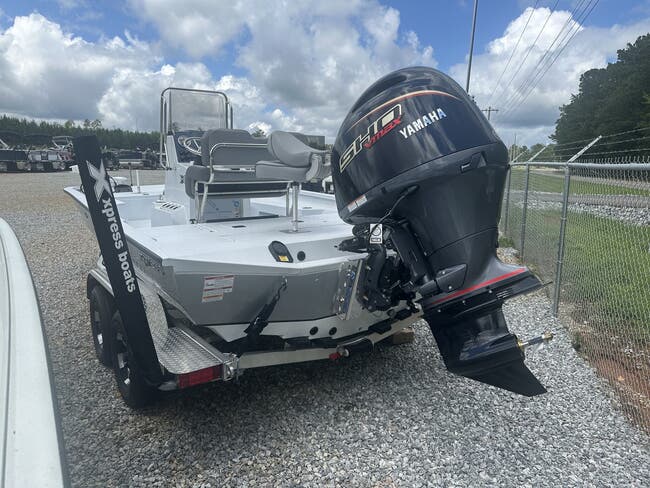 2026 Xpress Hyper-Lift Series H22B