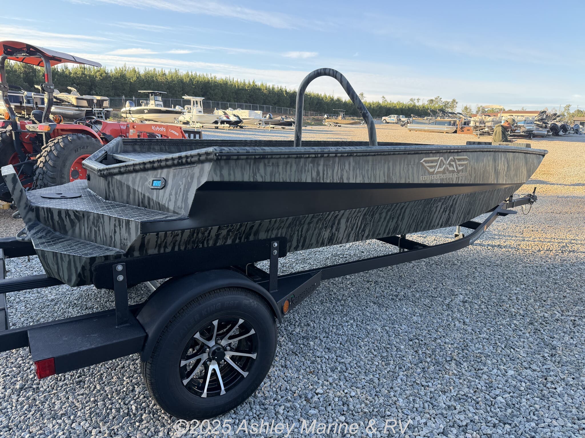 Duck Boat - 2026 Edge Duck Boats Standard Series 756TST | Motor & Keel
