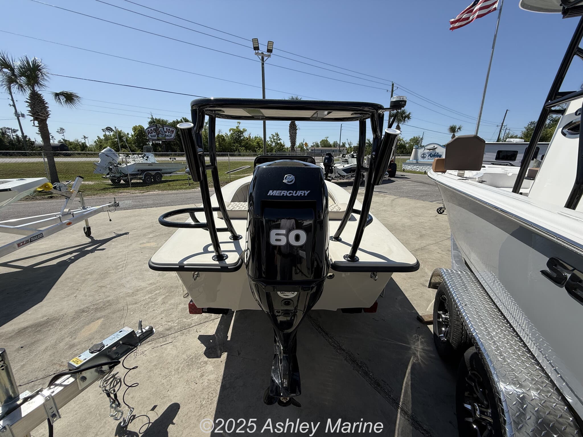 2025 Xplor Delta 18 Tiller GUIDE SERIES