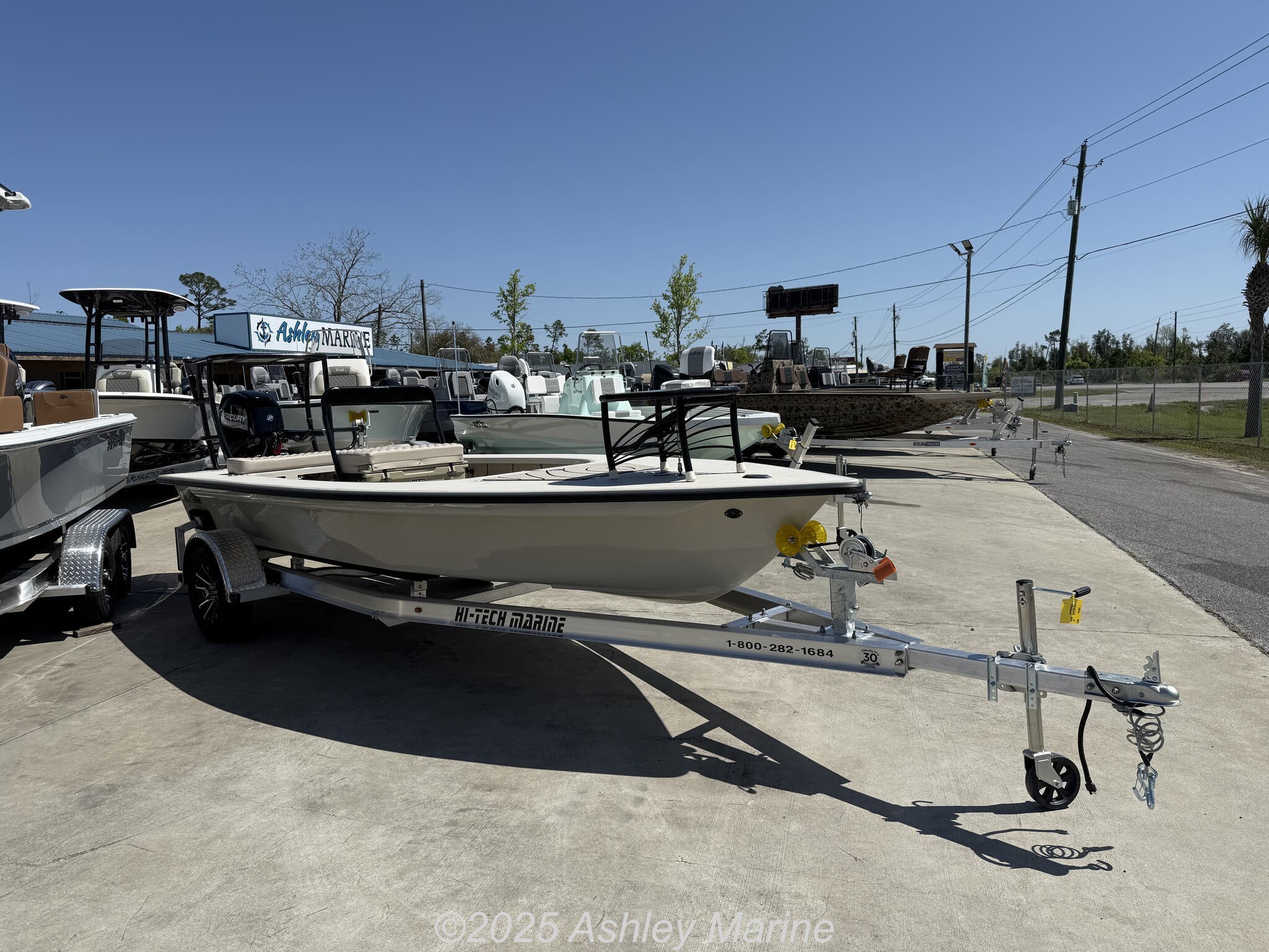 2025 Xplor Delta 18 Tiller GUIDE SERIES
