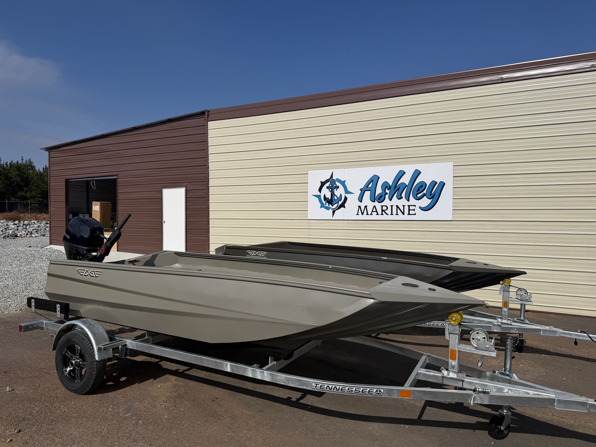 Duck Boat - 2026 Edge Duck Boats Sportsman Series 550DB MID DECK ...