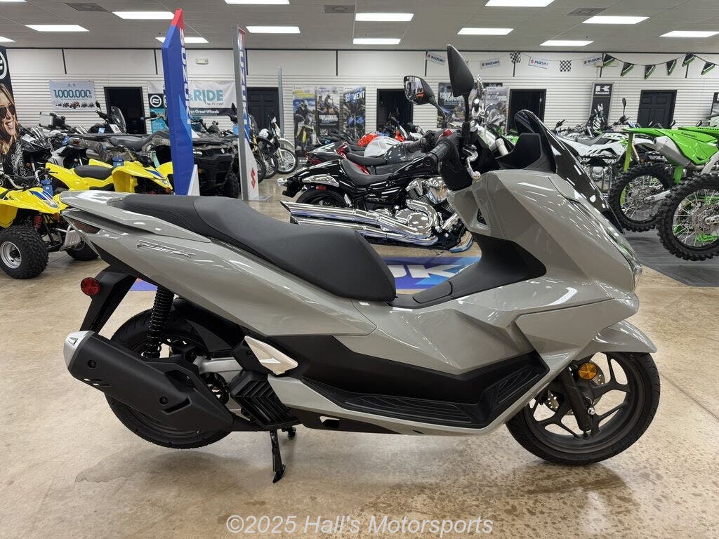 Standard Motorcycle For Sale - 2025 Honda PCX | Rev & Roam