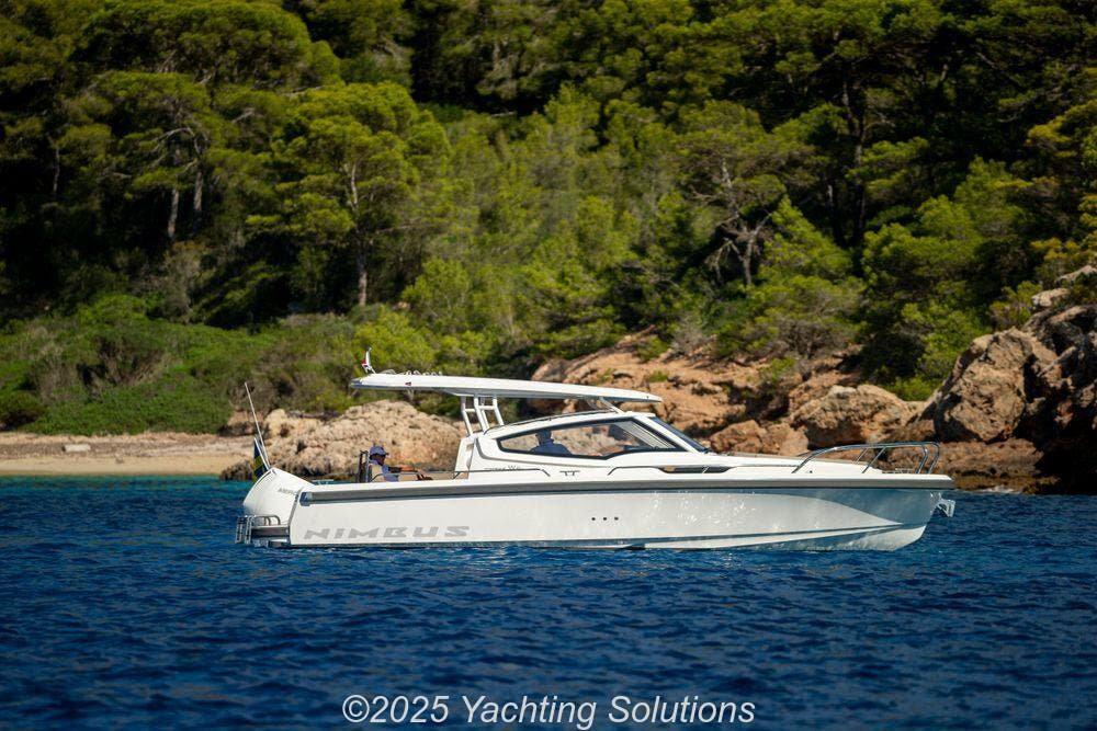 Cruiser - 2024 Nimbus W9 | Motor & Keel