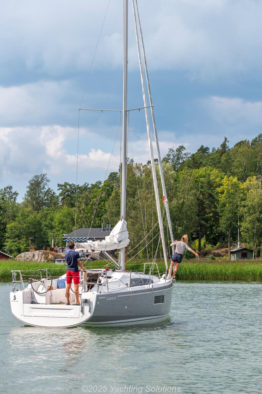 Cruiser/Racer - 2024 Beneteau Oceanis 30.1 | Motor & Keel