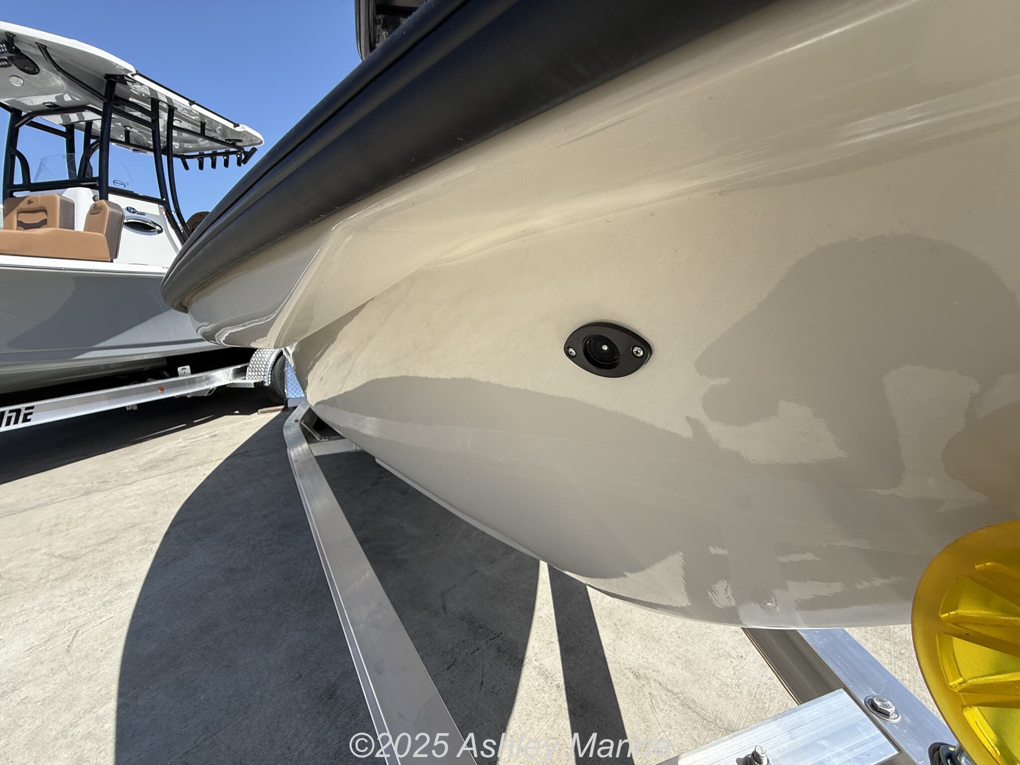 2025 Xplor Delta 18 Tiller GUIDE SERIES