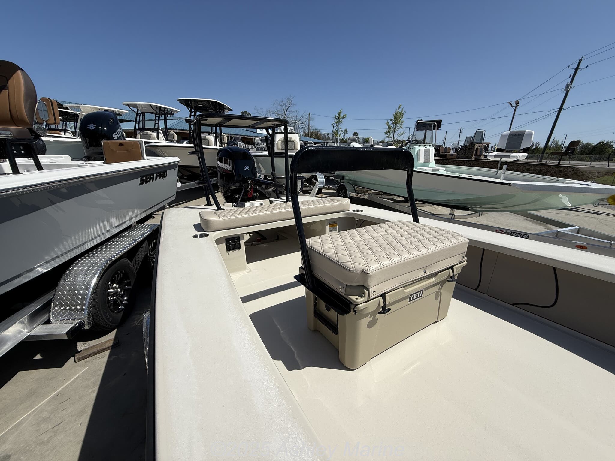 2025 Xplor Delta 18 Tiller GUIDE SERIES